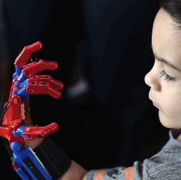 A Hand for Innovation — Ivan Owen, Jon Schull and e-NABLE – InsideSources